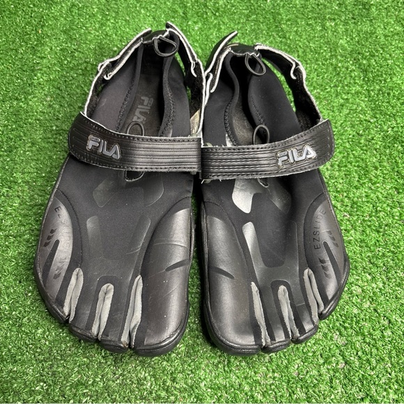 Fila | Shoes | Fila Skeletoes Mens Black Synthetic Barefoot Running ...